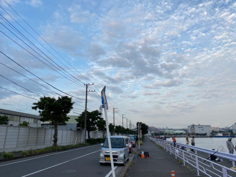 【神奈川県横浜市】『磯子海づり施設』の海釣りガイド(釣れる魚・駐車場・トイレ)|関東釣りwalker