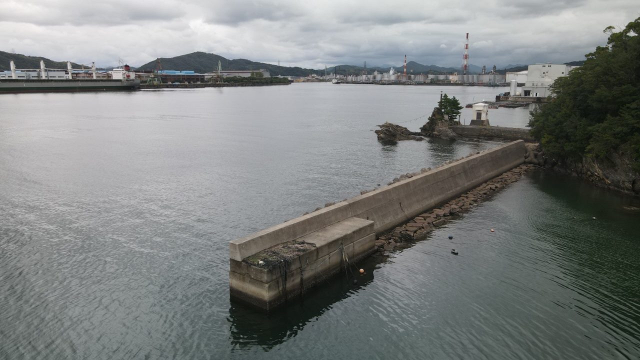 【和歌山県海南市】『冷水漁港：しみずぎょこう』のおすすめ海釣りガイド（釣れる魚・駐車場・トイレ）｜和歌山釣りwalker