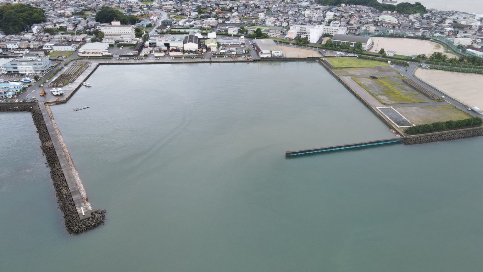 【和歌山県田辺市】『湊浦漁港周辺|みなとうら』の海釣りガイド(釣れる魚・駐車場・トイレ)|和歌山釣りwalker