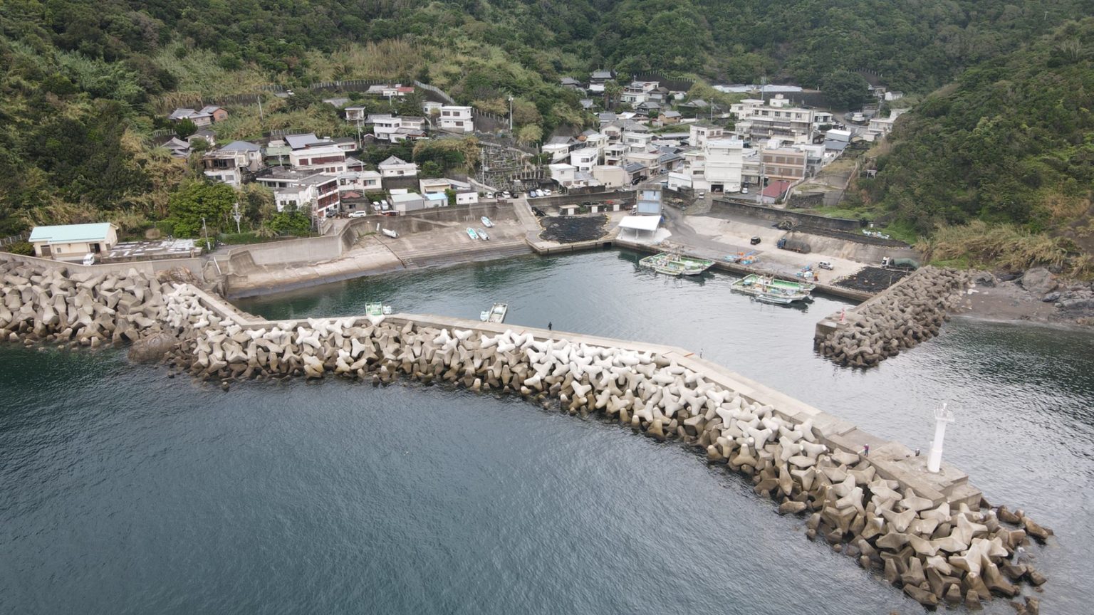 【和歌山県有田市】『逢井漁港:おおいぎょこう』のおすすめ海釣りガイド(釣れる魚・渡し船・駐車場)|和歌山釣りwalker