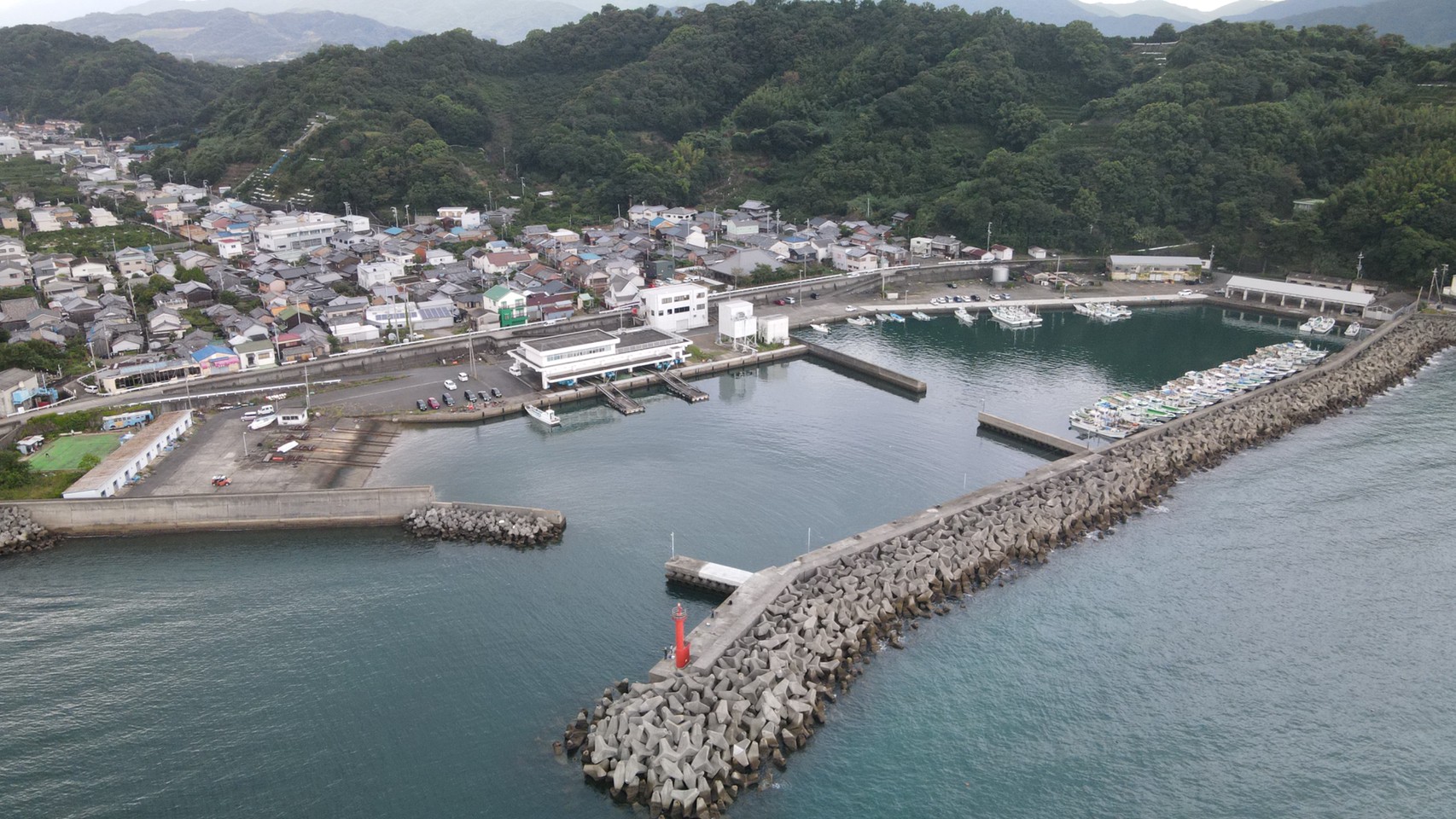 【和歌山県湯浅町】『栖原漁港・端崎｜すはらこう』のおすすめ海釣りガイド（釣れる魚・駐車場・渡し船）｜和歌山釣りwalker