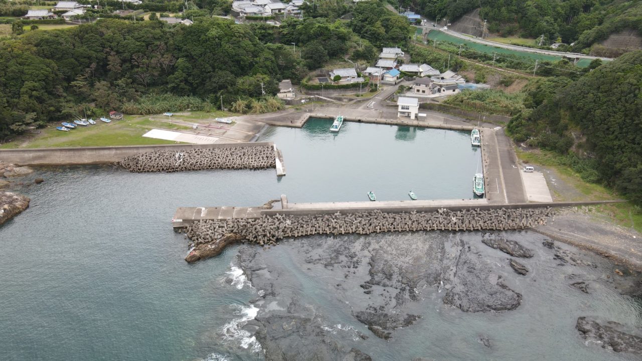 【和歌山県串本町】『和深漁港|わぶかぎょこう』の海釣りガイド(釣れる魚・駐車場・トイレ)|和歌山釣りwalker
