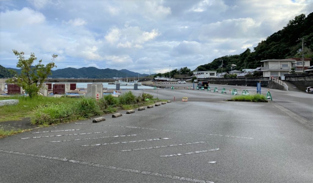 【和歌山県日高町】『小浦漁港』の海釣りガイド（釣れる魚・駐車場・トイレ）｜和歌山釣りwalker