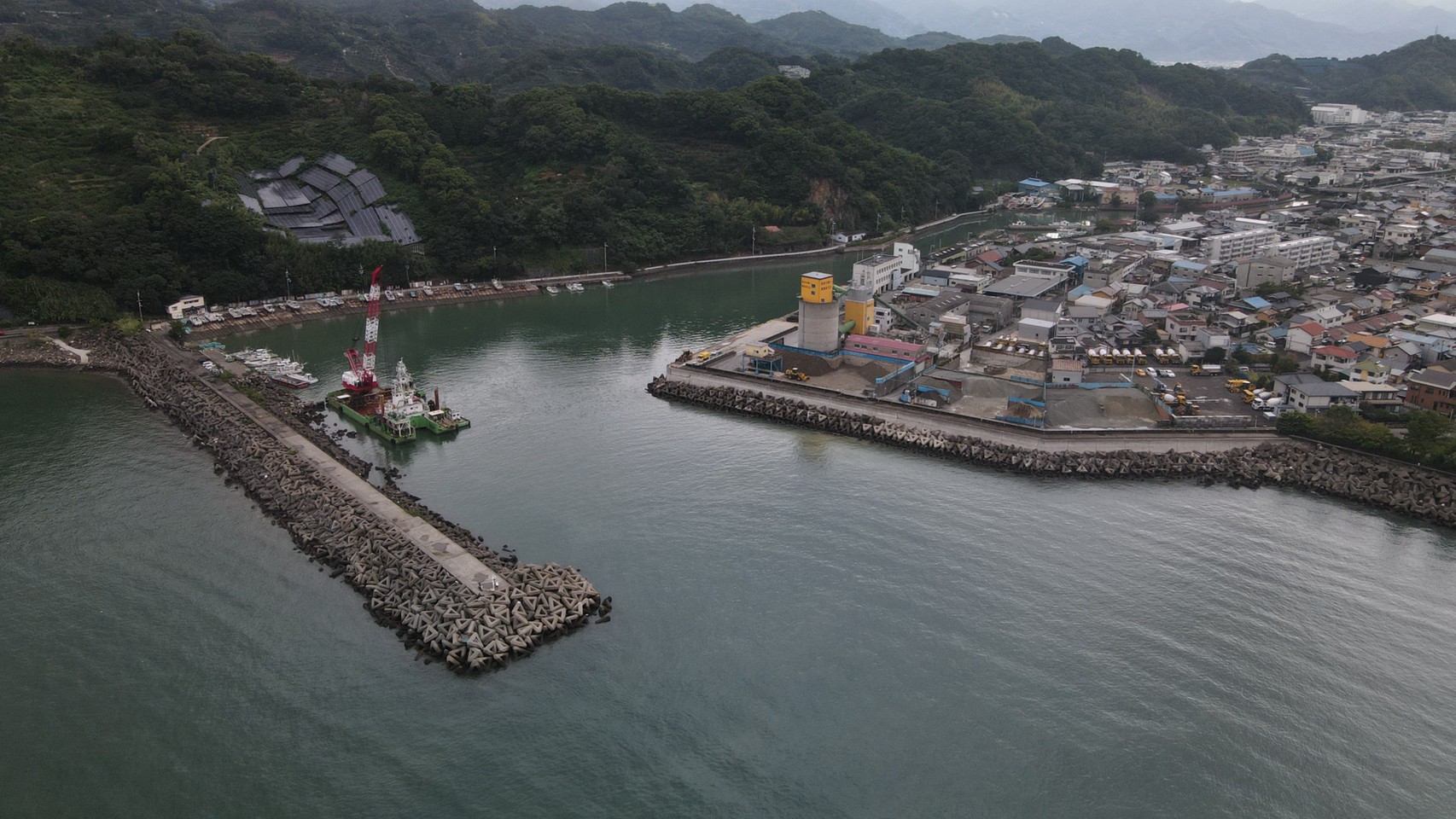 【和歌山県湯浅町】『なぎ公園・山田川河口』のおすすめ海釣りガイド(釣れる魚・駐車場・渡し船)|和歌山釣りwalker