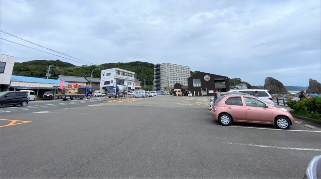 【和歌山県串本町】『橋杭岩｜はしぐいいわ』の海釣りガイド（釣れる魚・駐車場・トイレ）｜和歌山釣りwalker