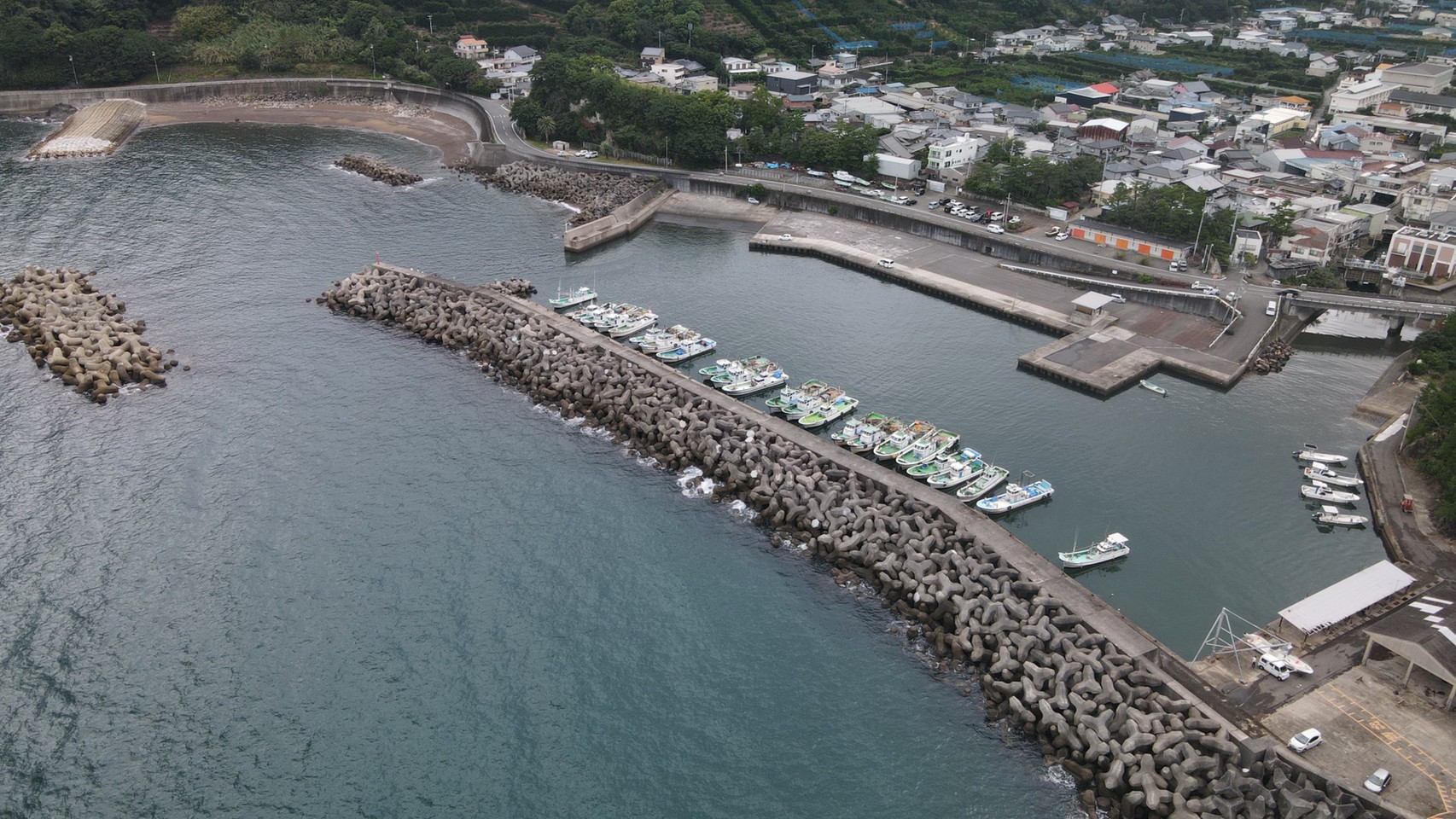 【和歌山県湯浅町】『田村漁港』のおすすめ海釣りガイド（釣れる魚・駐車場）｜和歌山釣りwalker