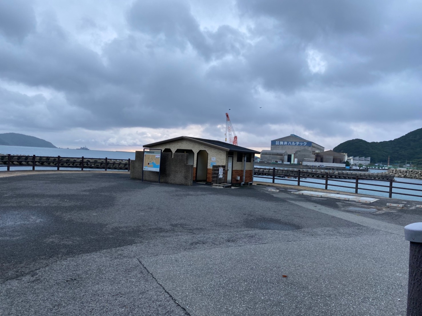 【和歌山県由良町】『神谷漁港』の海釣りガイド（釣れる魚・駐車場・渡し船）｜和歌山釣りwalker