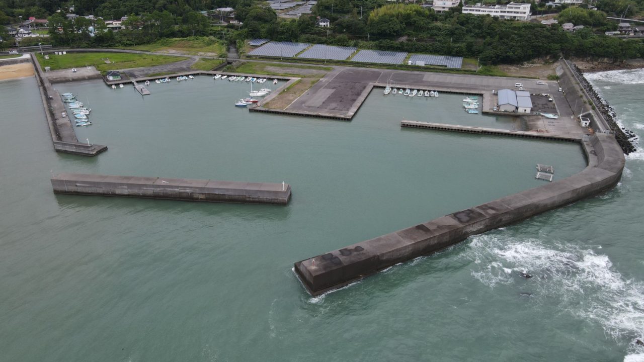 【和歌山県那智勝浦町】『那智海水浴場（なち）』の海釣りガイド（釣れる魚・駐車場・トイレ）｜和歌山釣りwalker