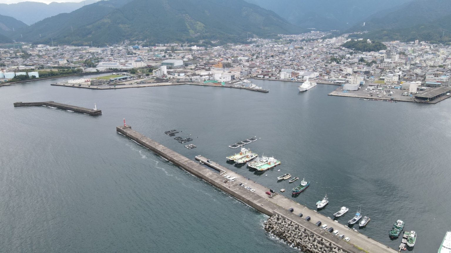 【保存版】三重県「尾鷲市」おすすめ海釣りスポット12選（釣れる魚・アクセス）｜東海釣りWALKER