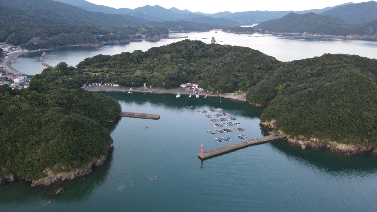 【三重県南伊勢町】『贄浦漁港（にえうらぎょこう）』の海釣りガイド（釣れる魚・駐車場・トイレ）｜東海釣りwalker