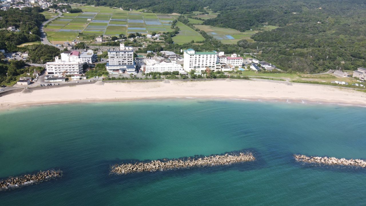 【三重県鳥羽市】『千鳥ヶ丘海水浴場』の海釣りガイド(釣れる魚・駐車場・トイレ)|東海釣りwalker
