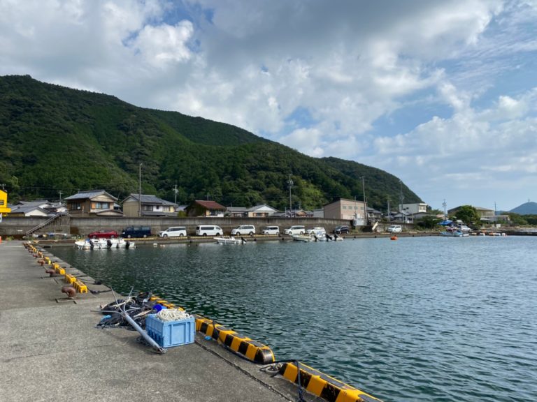 【三重県紀北町|大人気!】『引本港(ひきもとこう)』の海釣りガイド(釣れる魚・駐車場・トイレ)|東海釣りwalker