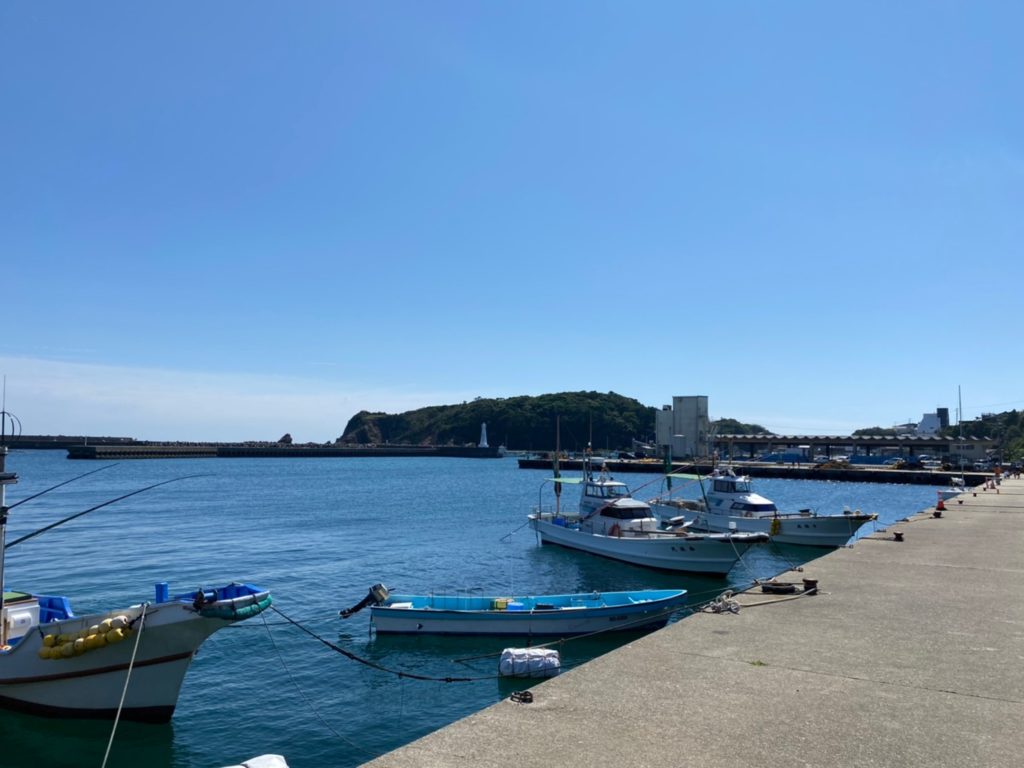 【三重県志摩市】『波切漁港』の海釣りガイド（釣れる魚・駐車場・トイレ）｜東海釣りwalker