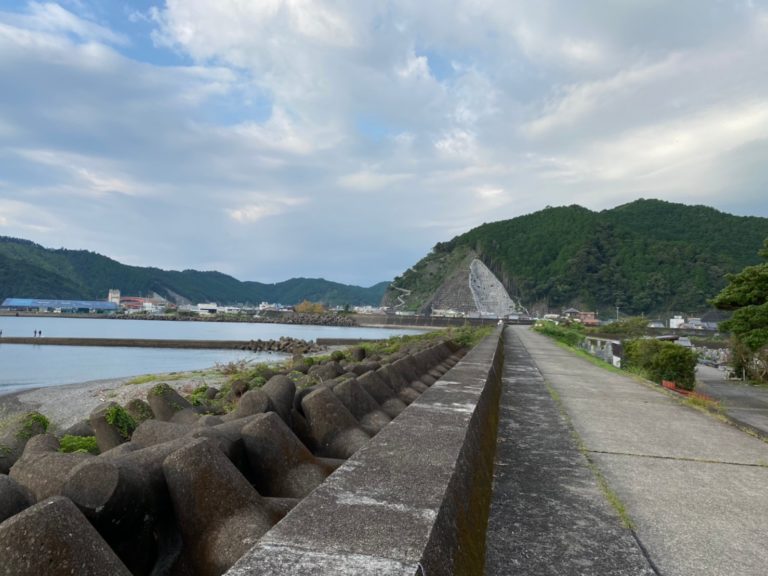 【三重県紀北町｜大人気！】『紀伊長島港』の海釣りガイド（釣れる魚・駐車場・トイレ）｜東海釣りwalker