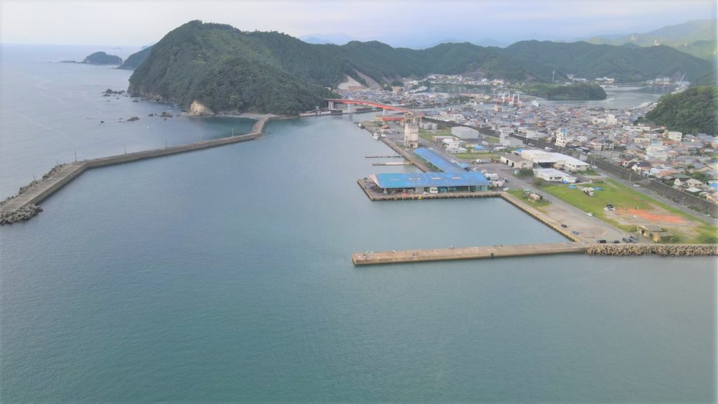 【三重県紀北町|大人気!】『紀伊長島港』の海釣りガイド(釣れる魚・駐車場・トイレ)|東海釣りwalker